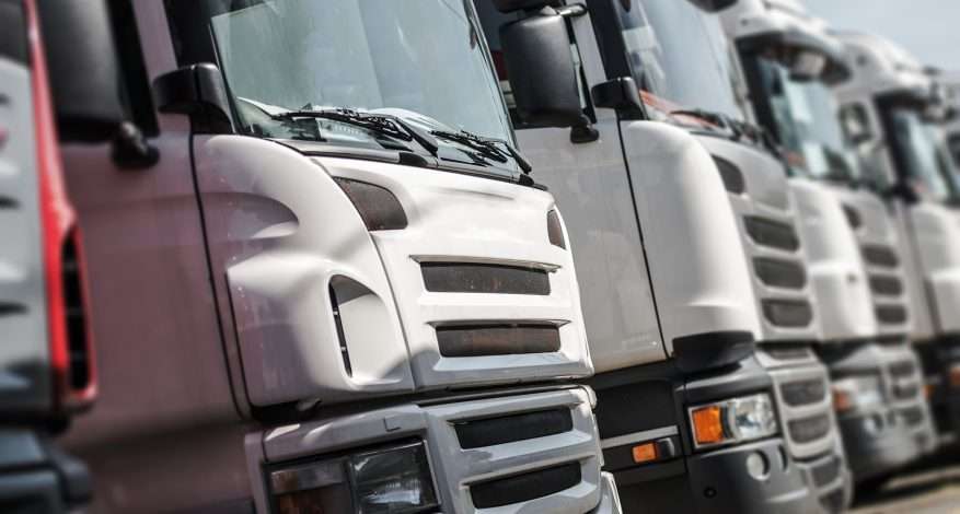 Heavy Truck Windshield Care: Tips for Long-Haul Drivers - Sentry Glass ...